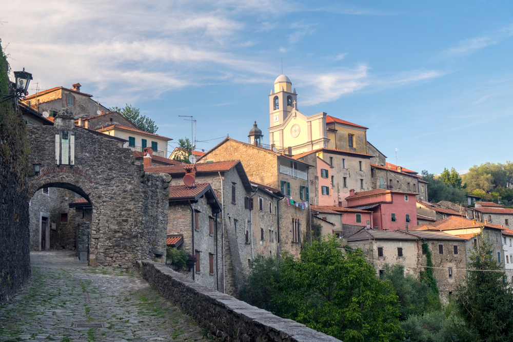 Mulazzo, the village that hosted Dante in exile | inItaly | True ...