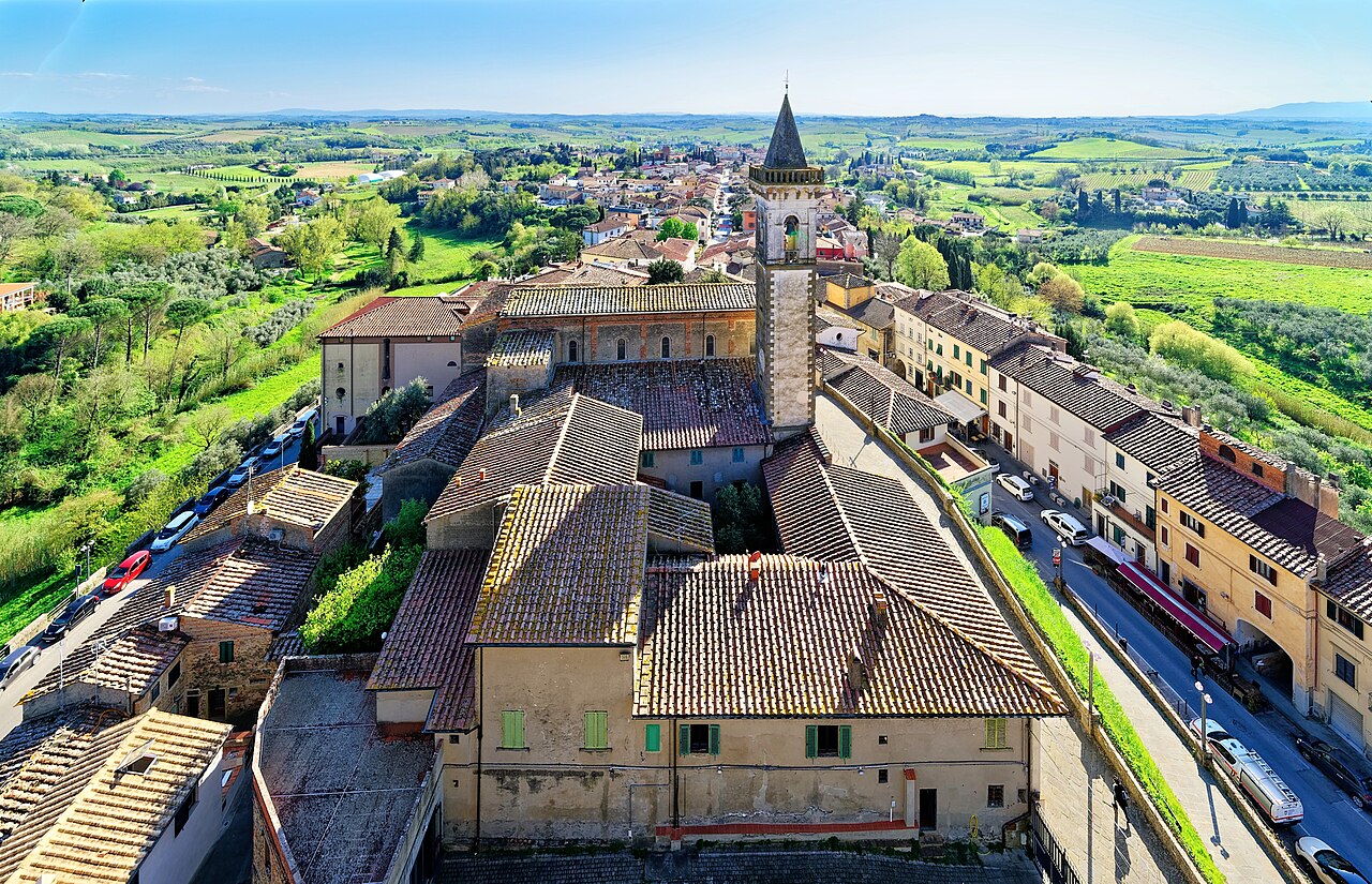 Vinci: The village of Leonardo among genius, hills, and Tuscan history ...